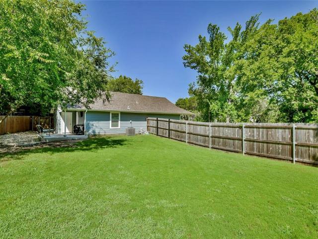 903 Comanche Cove Drive