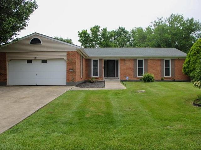 903 Clearfield Ln, Springdale, OH 45240