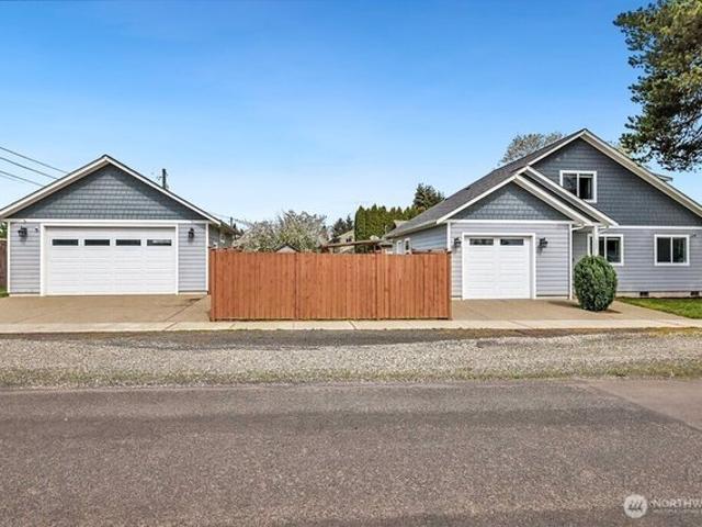 903 Atherton St, Centralia, WA 98531