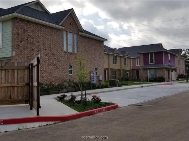 903 Balcones Drive 3 B