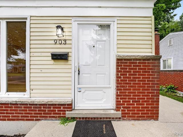 903 Bernie Lane