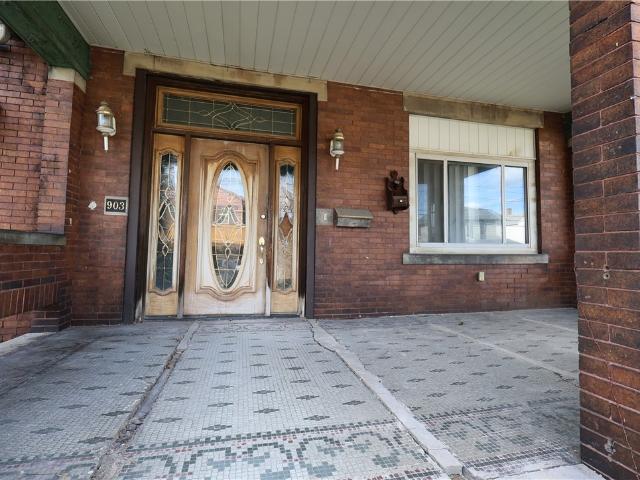 903 Brackenridge Ave