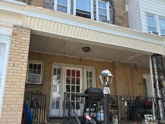 903 Granite St, Philadelphia, PA 19124