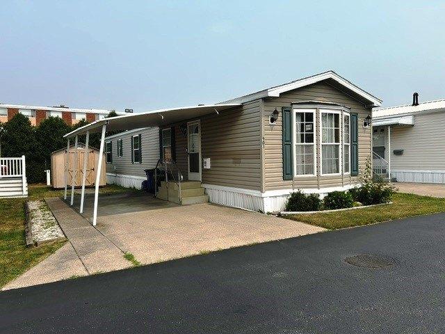 903 Douglas Dr, Erie, PA 16505