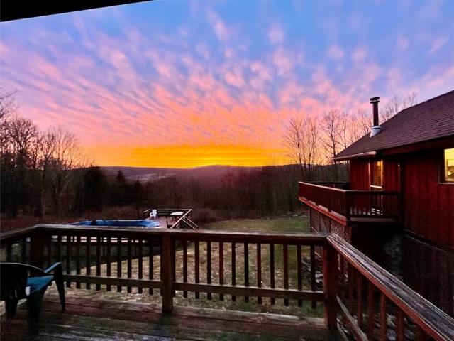 903 Dimmick Mtn Road