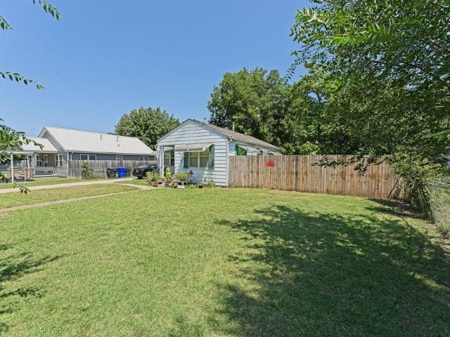 903 E Eufaula Street