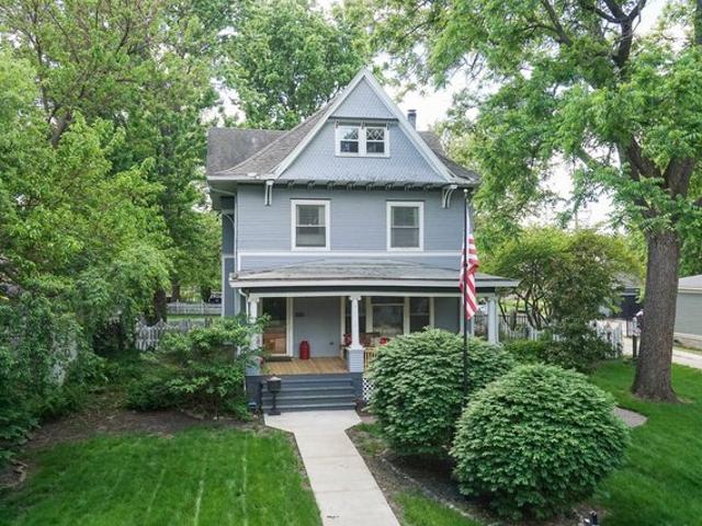 903 E Jefferson St, Bloomington, IL 61701