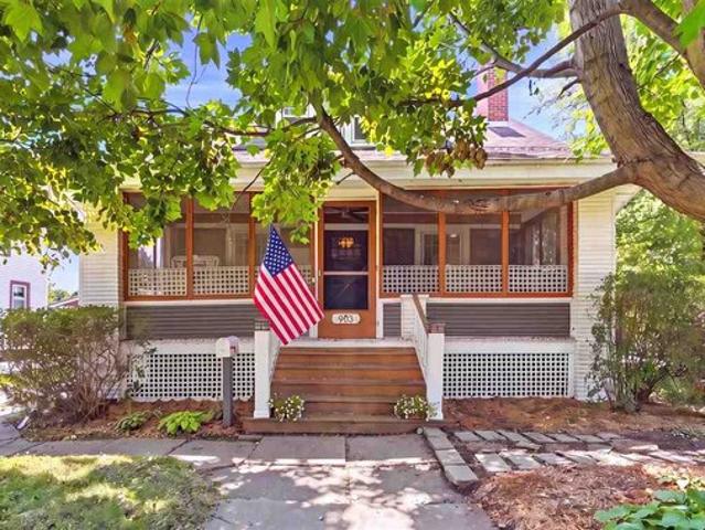 903 E Main St, Washington, IA 52353