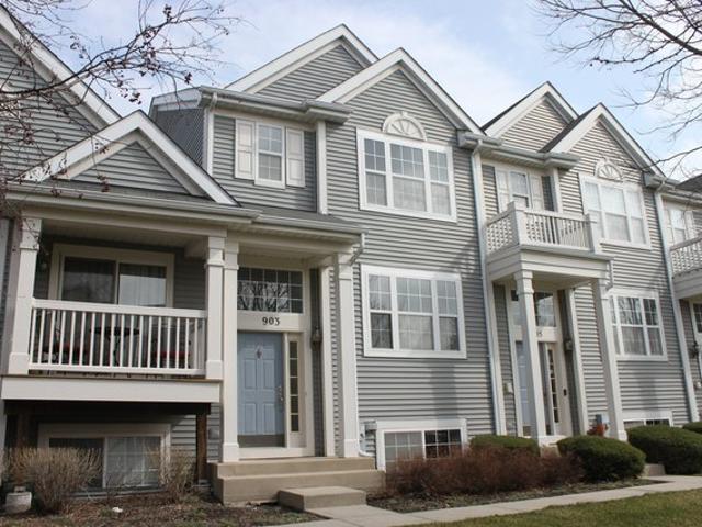 903 Emerald Dr, Pingree Grove, IL 60140
