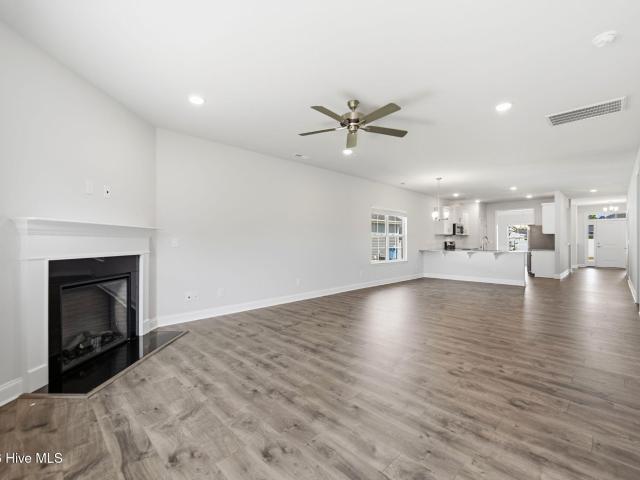 903 Eakins Lane