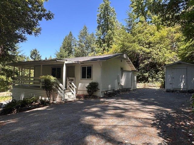 903 Forest View Dr, Willow Creek, CA 95573