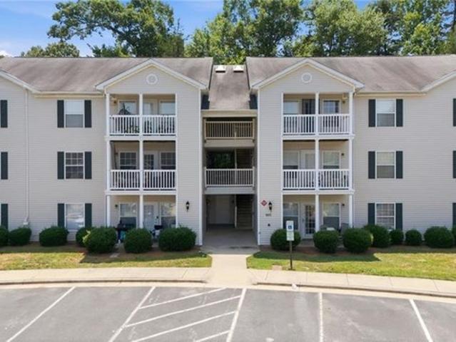 903 Hanahan Ct Unit 2A, Greensboro, NC 27409