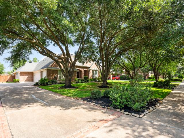 903 Lake Grayson Drive