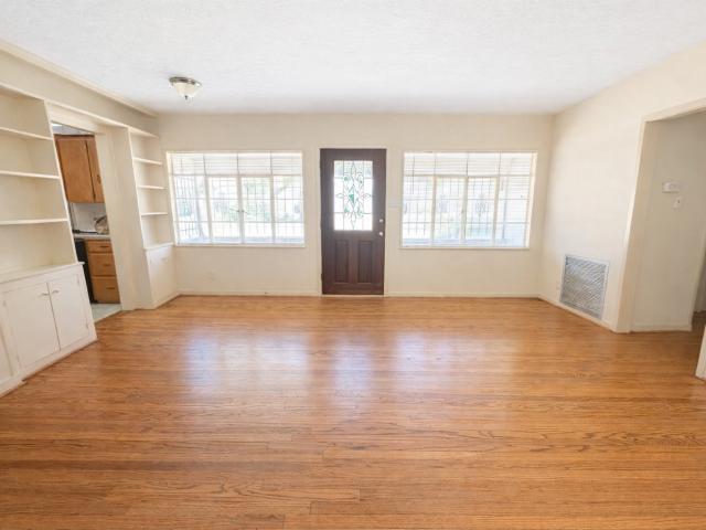 903 Lamonte Lane