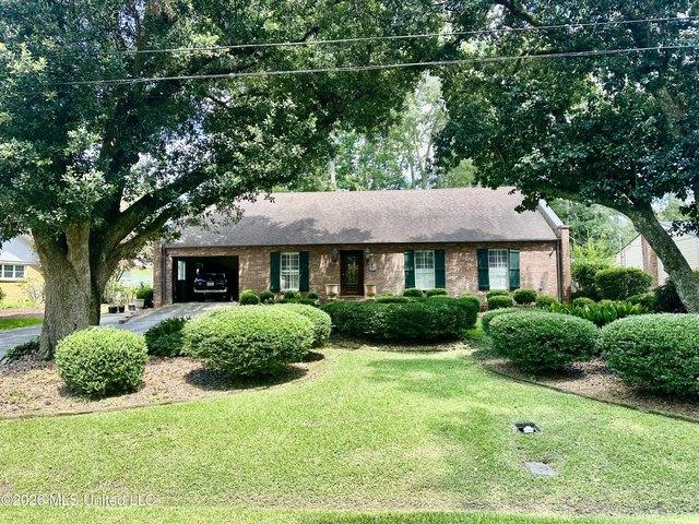 903 Morningside Dr, Brookhaven, MS 39601