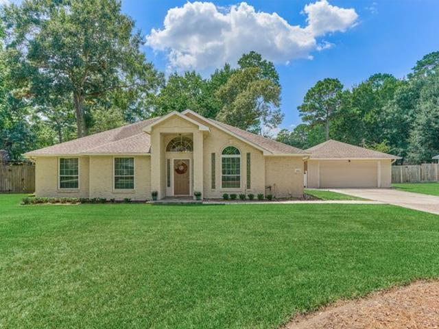 903 Mesquite Dr, Magnolia, TX 77354
