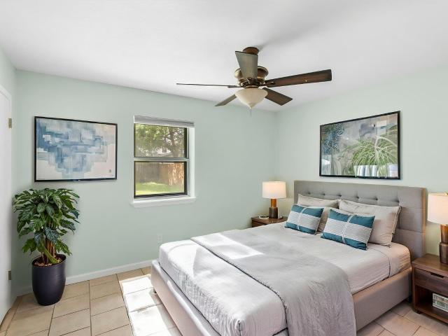 903 Mimosa Dr