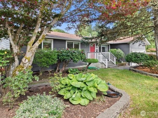 903 N 9th Ave SW, Tumwater, WA 98512