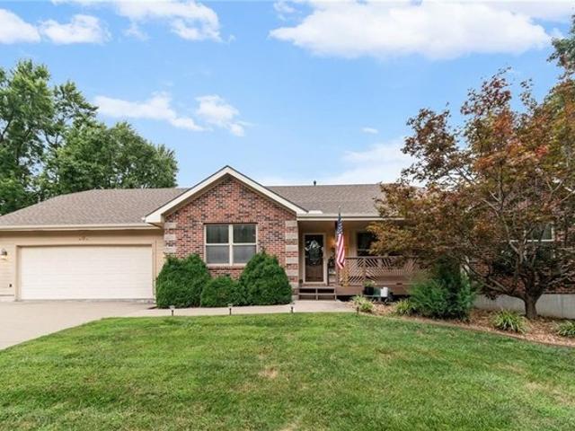 903 N Chestnut St, Cameron, MO 64429