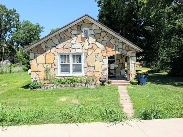903 N Chestnut St, Harrison, AR 72601