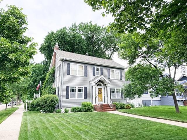 903 N Lincoln St, Aberdeen, SD 57401
