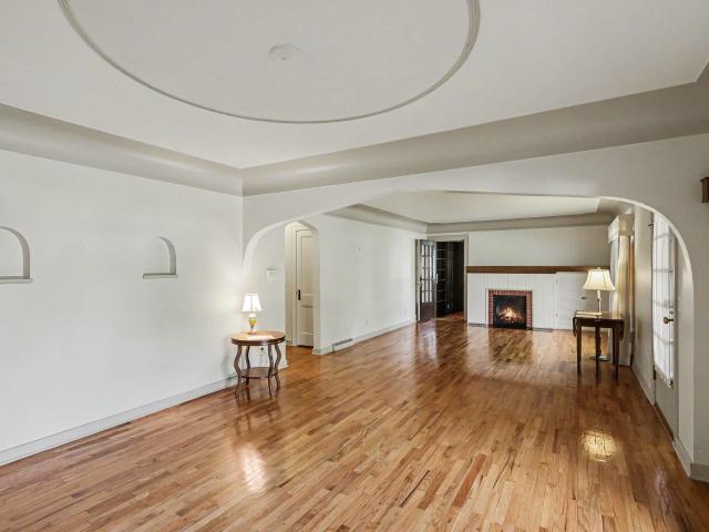 903 N Powell Road