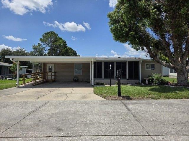 903 S Genathy Dr, Auburndale, FL 33823