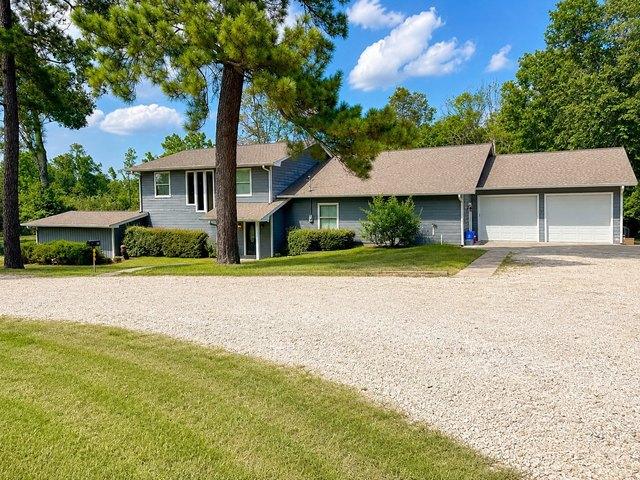903 S Houston Ave, Livingston, TX 77351