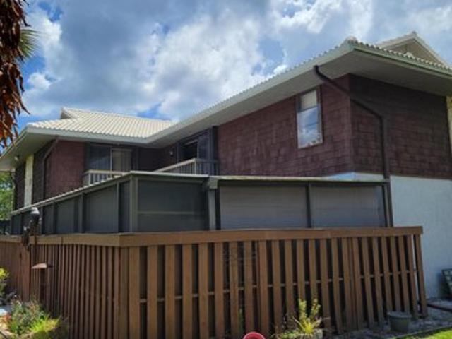 903 SE Camelot Gardens Blvd, Port Saint Lucie, FL 34952