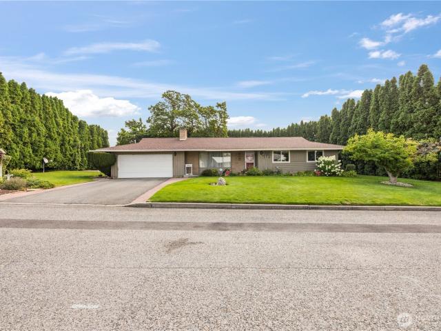903 Selkirk Place