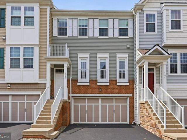 903 Shep Dr, Highland Park, NJ 08904