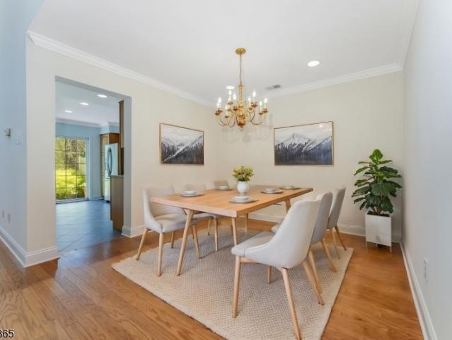 903 Springhouse Dr