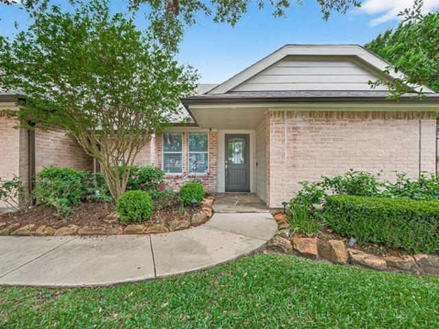 903 Sugarfield Ct, Sugar Land, TX 77498