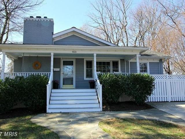 903 Parker Ave, Falls Church, VA 22046