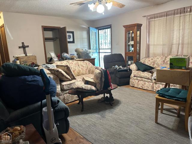 903 Ruddle