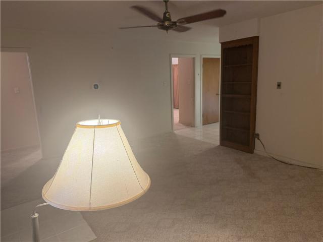 903 W Avenue I