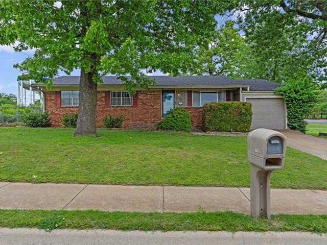903 W Olrich St, Rogers, AR 72756
