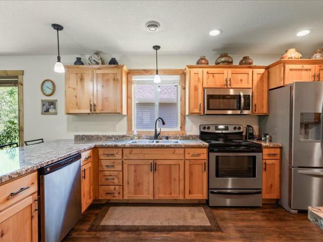 903 Woodland Court