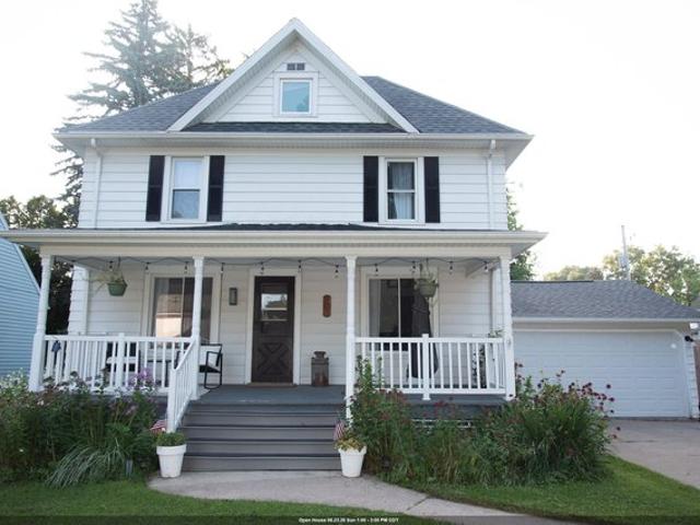 903 Woodside Ave, Ripon, WI 54971