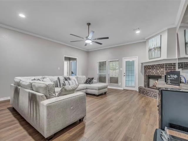 903 Whitewing Lane