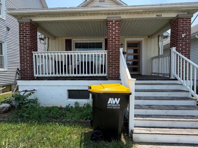 903 York Street