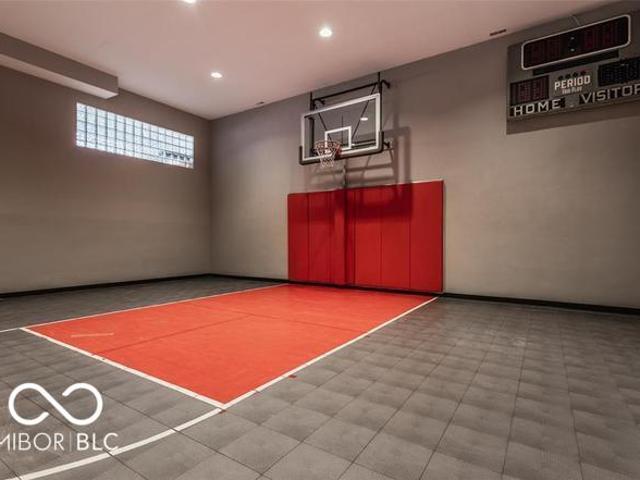 9044 Bay Breeze Court
