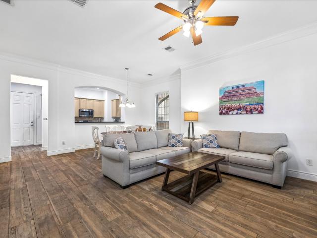 9044 Lakes At 610 Drive
