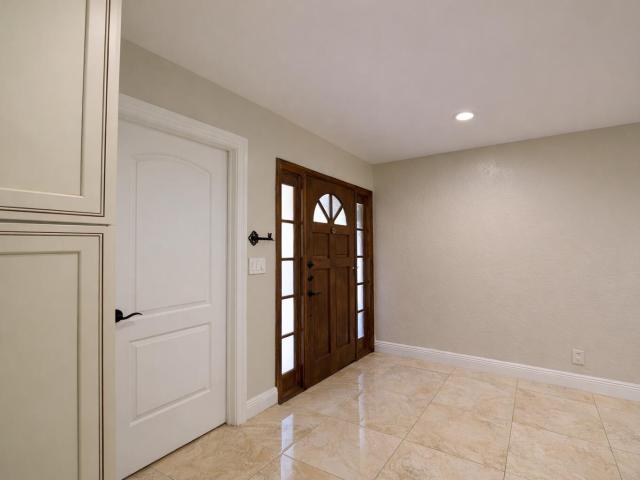 9044 Villa Portofino Cir, Boca Raton, FL 33496 | MLS #B26002 | Compass