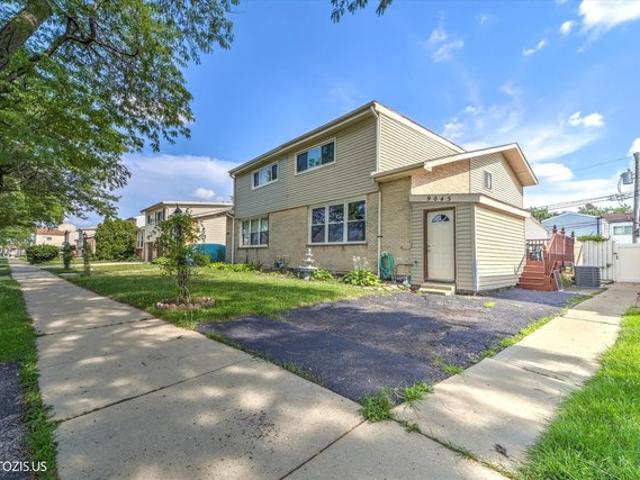 9045 Emerson Dr, Des Plaines, IL 60016