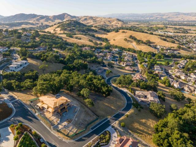 9045 Tea Tree Way, Gilroy, CA 95020 | MLS #ML82055