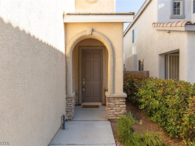 9046 Wine Cellar Avenue