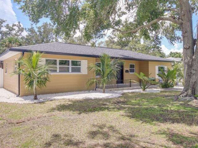 9046 3rd St N, Saint Petersburg, FL 33702