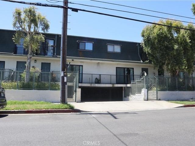9047 Langdon Ave, Los Angeles, CA 91343