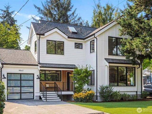 9047 51st Ave NE, Seattle, WA 98115